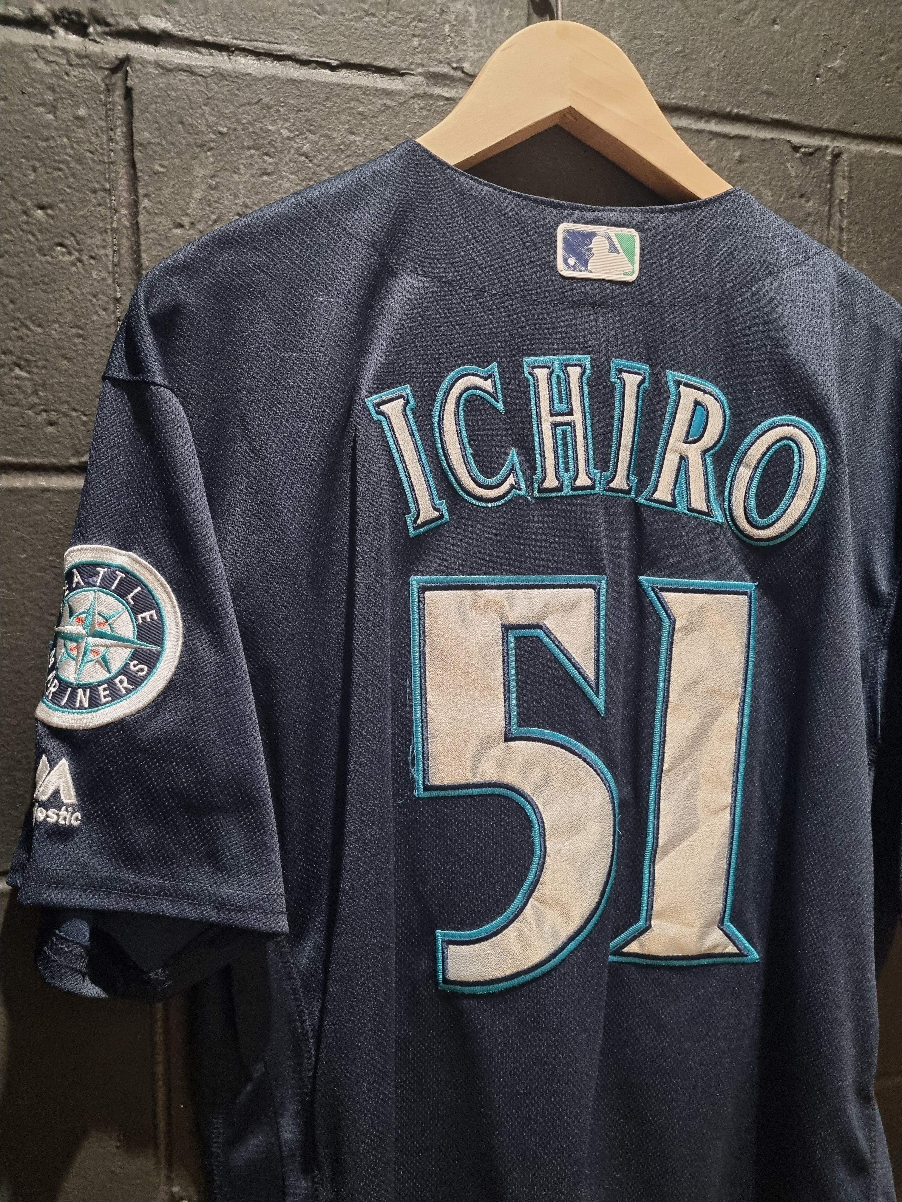Seattle Mariners Ichiro Suzuki XL – C2C Rare Threadz Seattle Mariners Ichiro Suzuki XL – C2C Rare Threadz